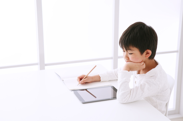 Verification of the effect of tablet learning through Keio University ...