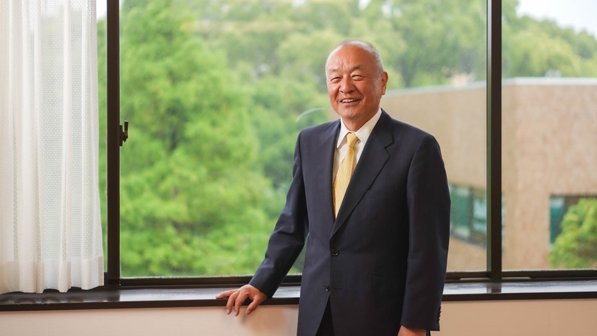 Kanda University of International Studies - Beautiful entrance for your ...